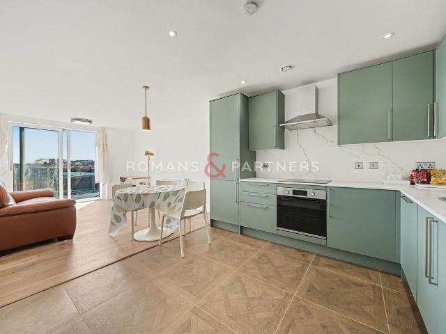 Gooch House, Hammersmith W6, 2 bed flat to rent, £3,200 pcm | PrimeLocation