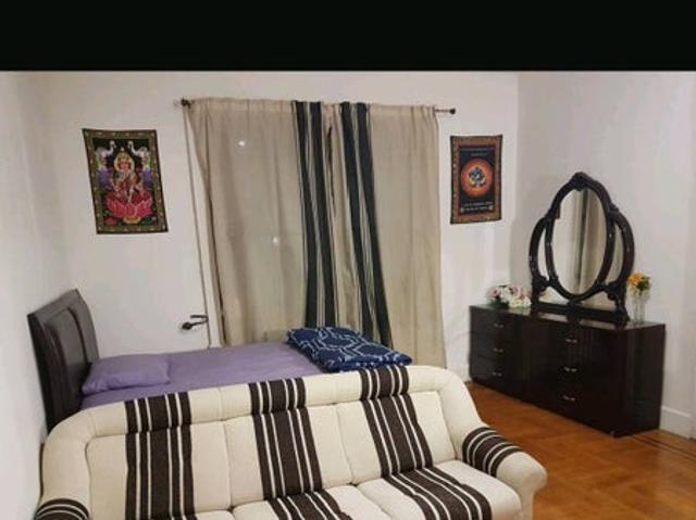 Good cozy clean private room in safe neighborhood