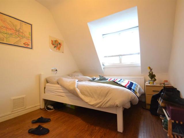 Good price 2 bedroom central hammersmith