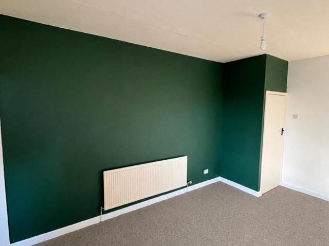 Good size 1 bedroom flat