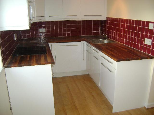 Good sized studio flat