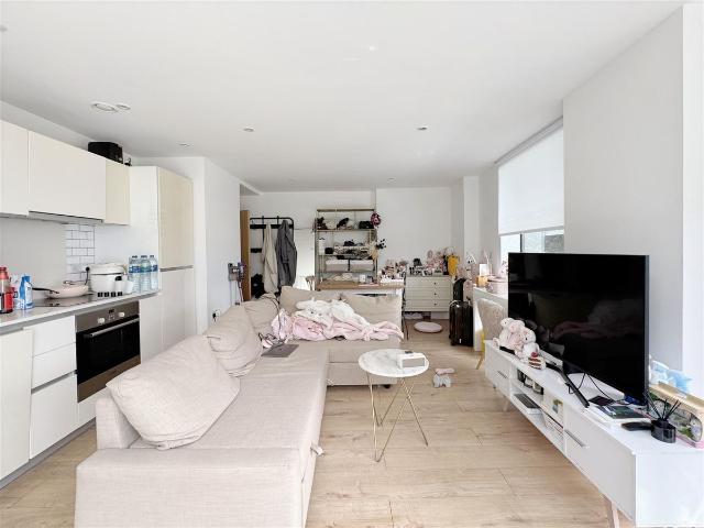 Goodchild Road, Woodberry Downs N4, 1 bed flat to rent, £2,600 pcm | PrimeLocation