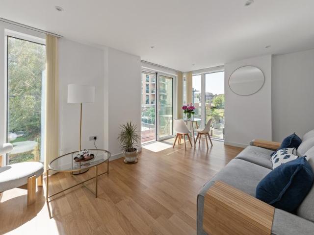 Goodchild Road London N4 1 bed apartment to rent £2,350 pcm £542 pw