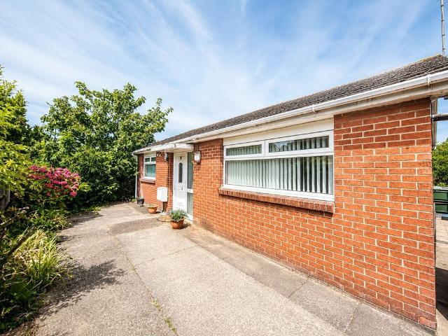 Goodacre Street, Mansfield NG18, 2 bed detached bungalow to rent, £850 pcm | PrimeLocation