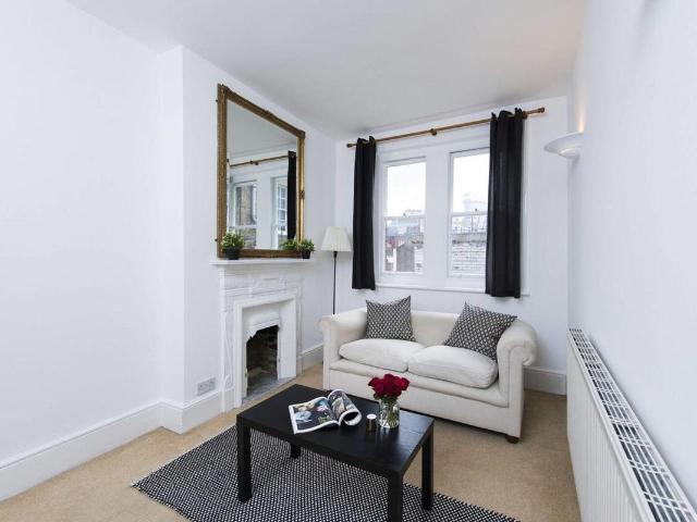 Goodge Street, Fitzrovia W1T, 1 bed flat to rent, £2,100 pcm | PrimeLocation