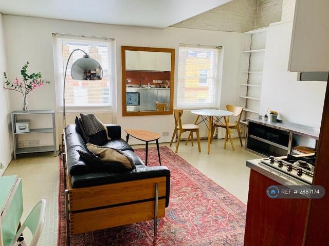 Goodge Street, London, W1T 1 bed flat to rent £2,650 pcm £612 pw