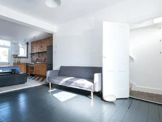 Goodhall Street, London, NW10 6UB, United Kingdom | 3 bed house for rent #167401691 | Rentberry