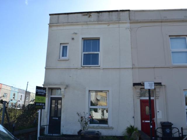 Goodhind Street 3 bed end of terrace house to rent £2,250 pcm £519 pw