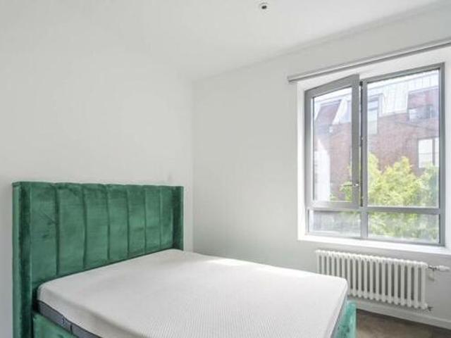 Goodluck Hope, Agar House, Docklands, 1 Bedroom Flat
