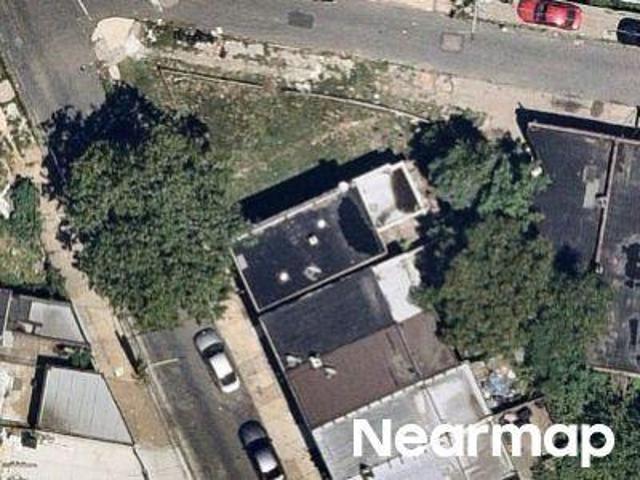 Goodman St