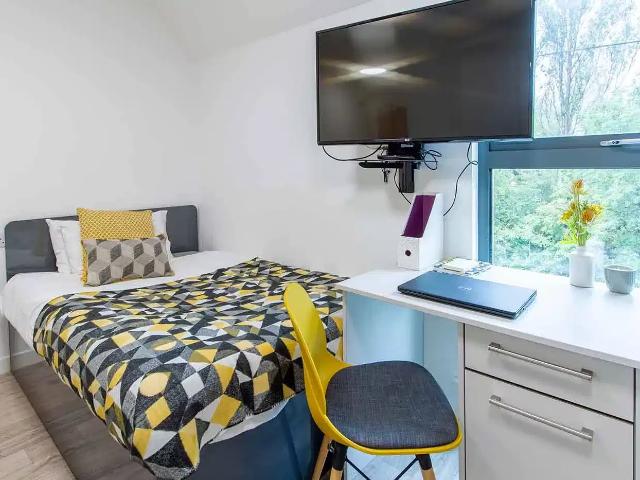 Goods Corner, Edinburgh Student Accommodation | Amber