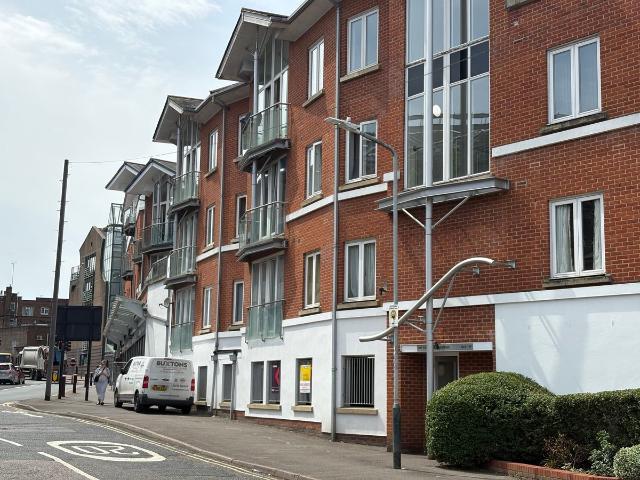 Goods Station Road, Tunbridge Wells, Kent TN1, 2 bed flat to rent, £1,450 pcm | PrimeLocation