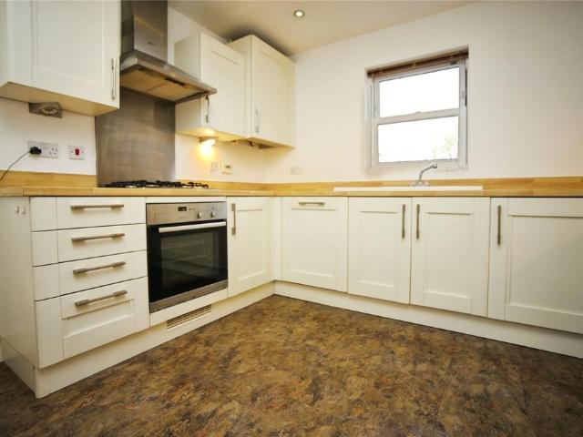 Goodrich Road, Cheltenham. 4 bed detached house to rent £1,995 pcm £460 pw