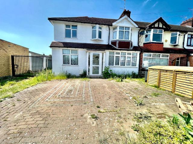 Goodwood Avenue, Enfield EN3, 6 bed shared accommodation to rent, £975 pcm | PrimeLocation