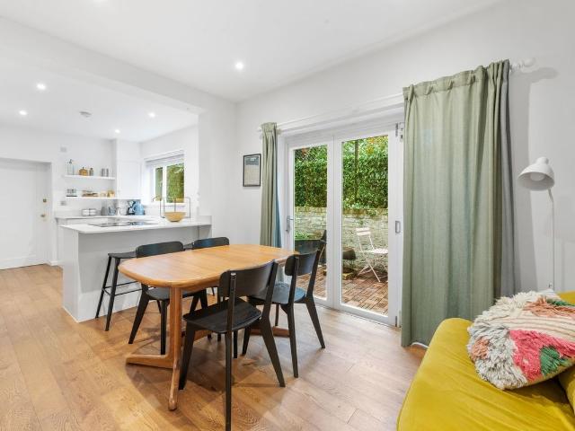 Goodwin Road, Shepherd's Bush, London W12, 2 bed flat to rent, £2,400 pcm | PrimeLocation