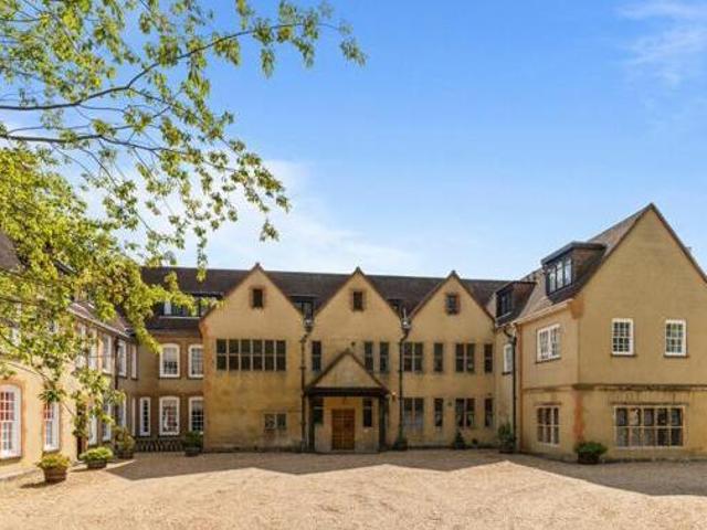 Goodwyns Place, Dorking, 2 Bedroom Apartment