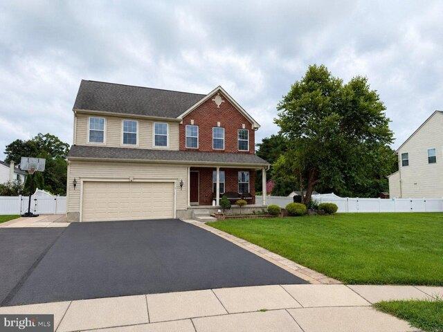 Goodyear Ln, Burlington, Home For Sale