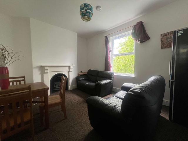 Goolden Street Room 1