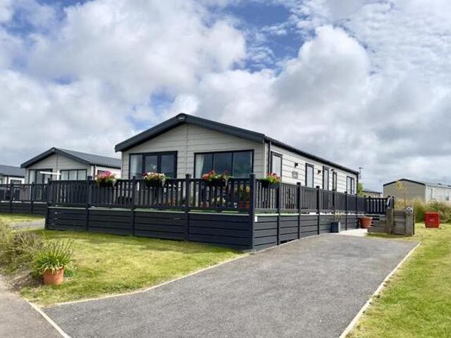 Goonhavern, Newquay, 2 Bedroom Lodge