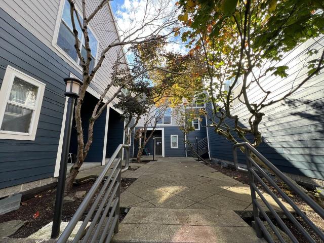 Goose Hollow Townhomes 2 Bedroom Apartment for Rent at 1819 Sw 18th Ave, Portland, OR 97201 Southwest Hills