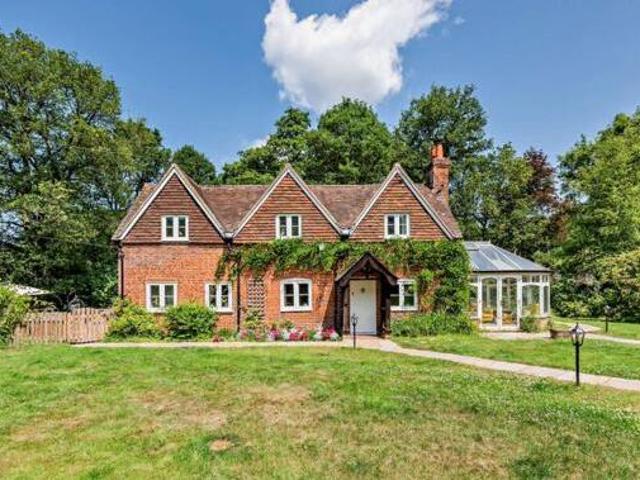 Goose Rye Road, Worplesdon, 4 Bedroom Detached