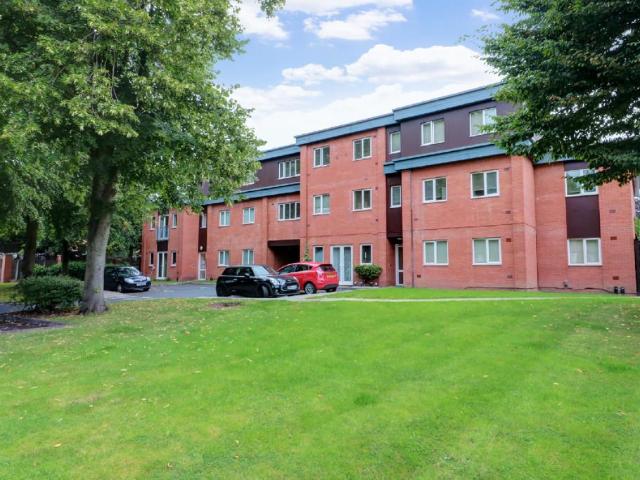 Goosemoor Lane, BIRMINGHAM, B23 2 bed flat to rent £1,050 pcm £242 pw