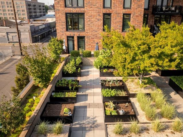 Goat Blocks 3 Bedroom Apartment for Rent at 975 Se 11th Ave, Portland, OR 97214 Buckman