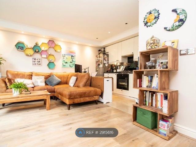 Goat Wharf, Brentford TW8, 1 bed flat to rent, £1,900 pcm | PrimeLocation