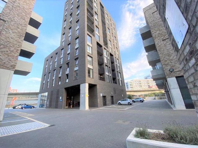 Goby House, Creek Road, London, SE8 3FU 2 bed apartment to rent £2,275 pcm £525 pw