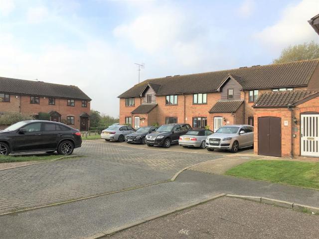 Godwin Close, Chingford E4, 2 bed flat to rent, £1,675 pcm | PrimeLocation