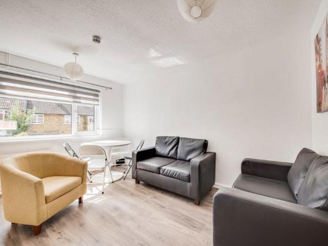 Godden Road, Canterbury 6 bed house to rent £2,414 pcm £557 pw
