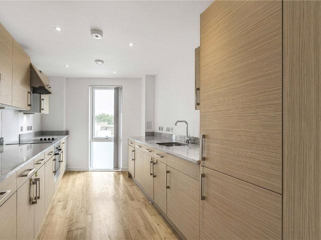 Godfrey Place, Shoreditch, London E2, 3 bed flat to rent, £4,750 pcm | PrimeLocation