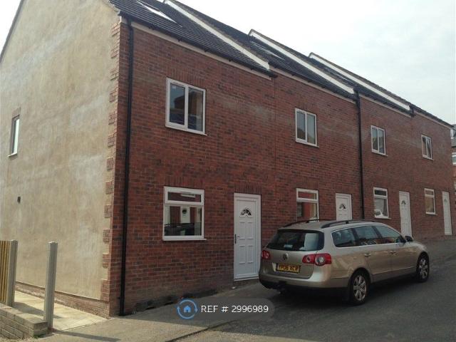 Godley Street, Royston S71, 4 bed terraced house to rent, £925 pcm | PrimeLocation