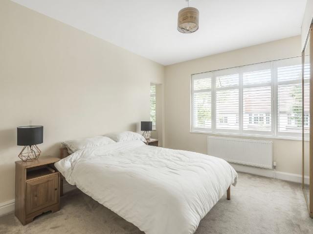 Godley Road, Earlsfield, London SW18, 2 bed flat to rent, £2,200 pcm | PrimeLocation