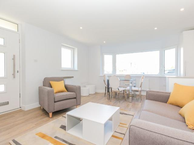 Godstow Road, Oxford OX2, 1 bed flat to rent, £1,500 pcm | PrimeLocation