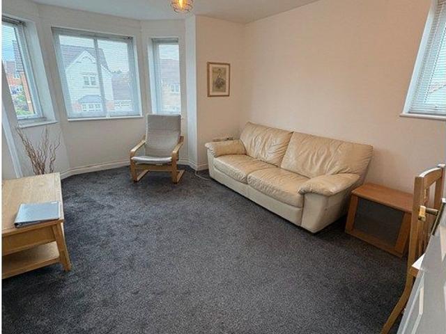 Gogarloch Road, Edinburgh EH12, 2 bed flat to rent, £1,250 pcm | PrimeLocation