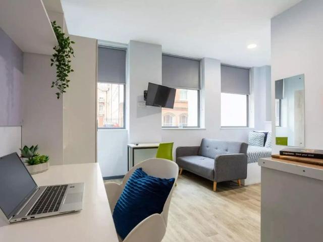 Gold Accessible Studio