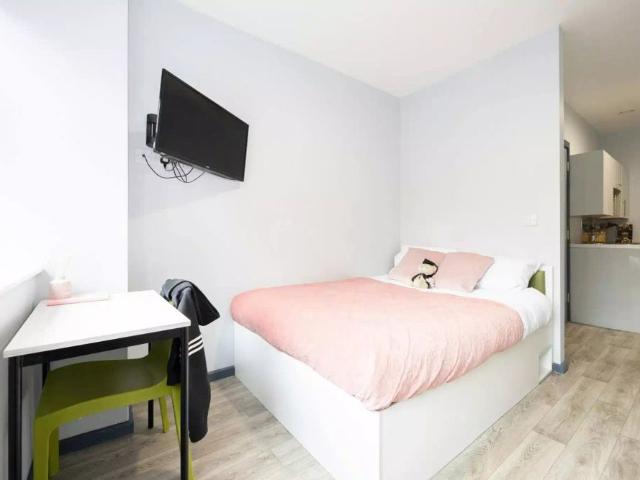 Gold Accessible Studio
