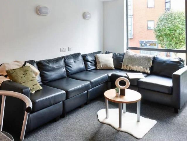 Gold Ensuite