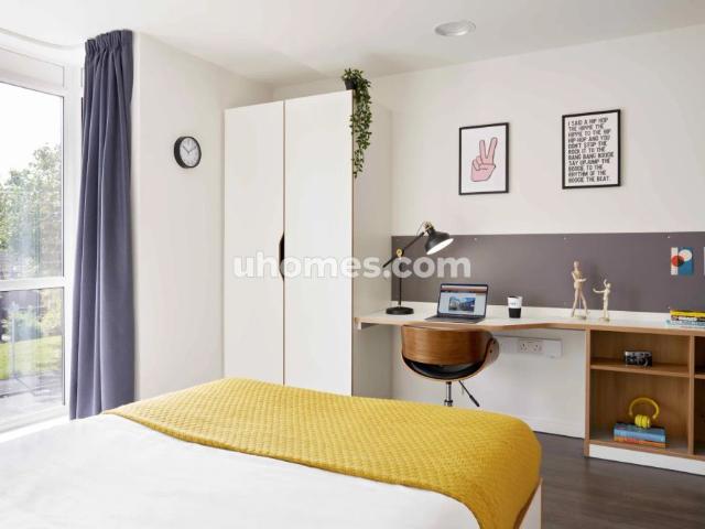 Gold Ensuite Single Occupancy