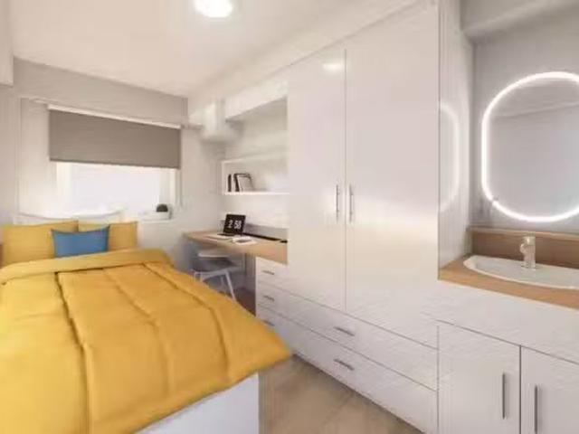Gold Room Plus