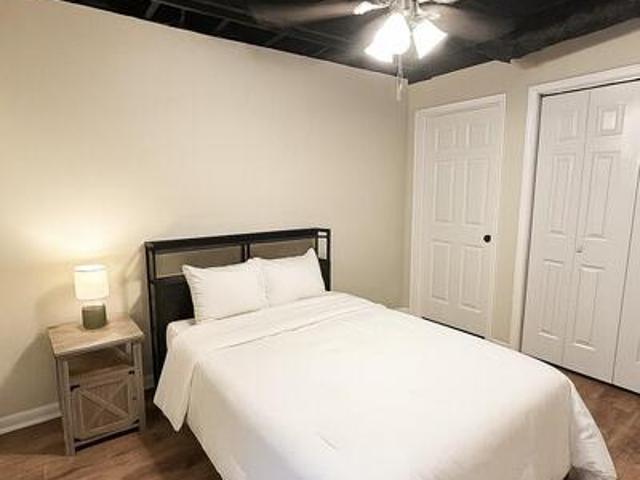 GOLD STAR ROOM FOR RENT IN DECATUR WITH TOP HOST!