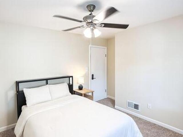GOLD STAR ROOM FOR RENT IN DECATUR WITH TOP HOST!