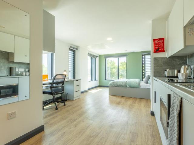 Gold Studio at Winfield Court, Island. Studio to rent £1,127 pcm £260 pw