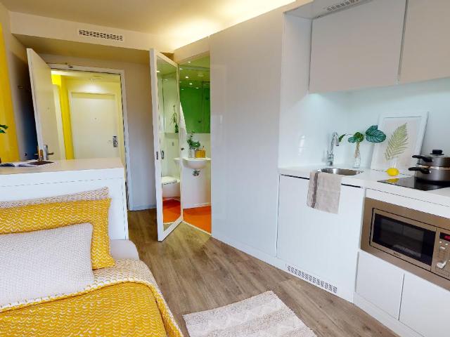 Gold Studio, at iQ East Court