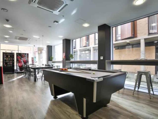 Gold Studio E Has an Apartment