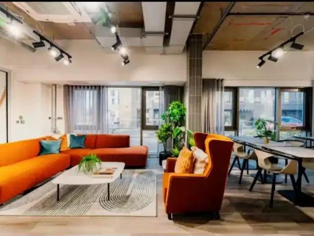 Gold Studio High Floor