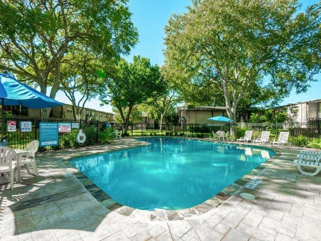 Gold Talon Studio Apartment for Rent at 149 Village Grn, Universal City, TX 78148