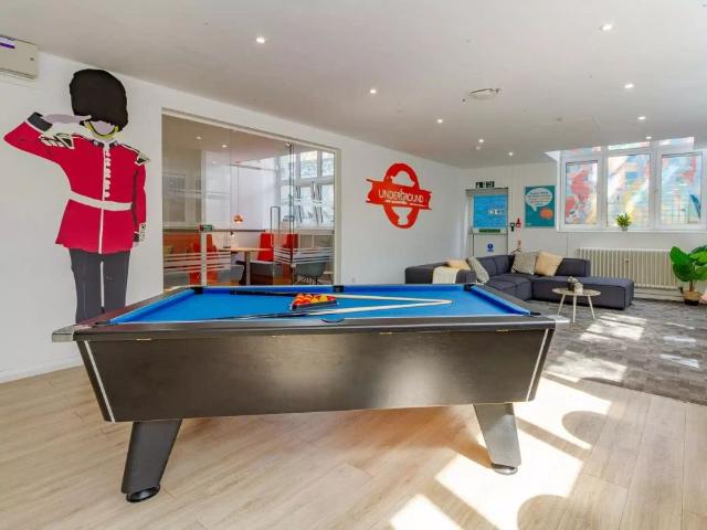 Gold 1 Bed Apartment