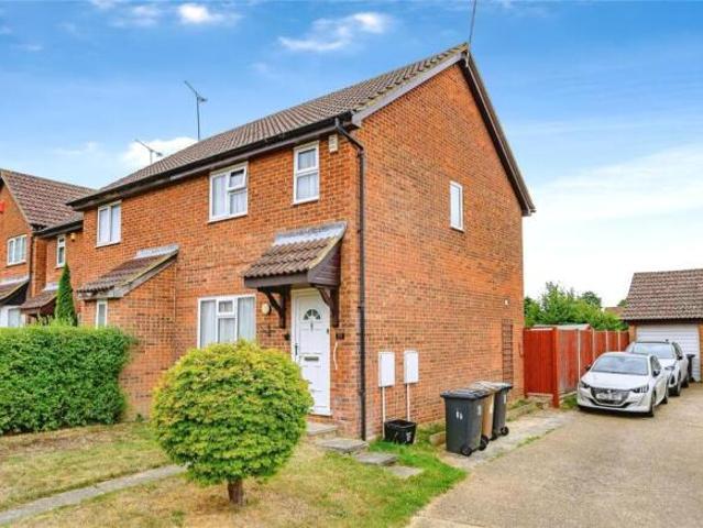 Goldcrest Close, E16 3 bed detached house to rent £2,350 pcm £542 pw